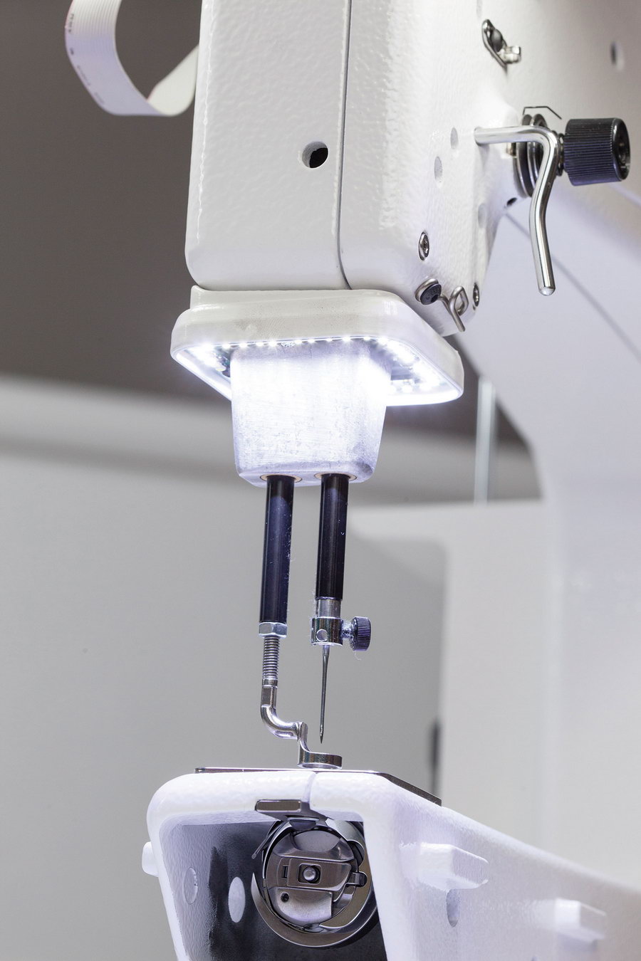 Handi Quilter Avante & Studio Frame | Sewing Machines Plus